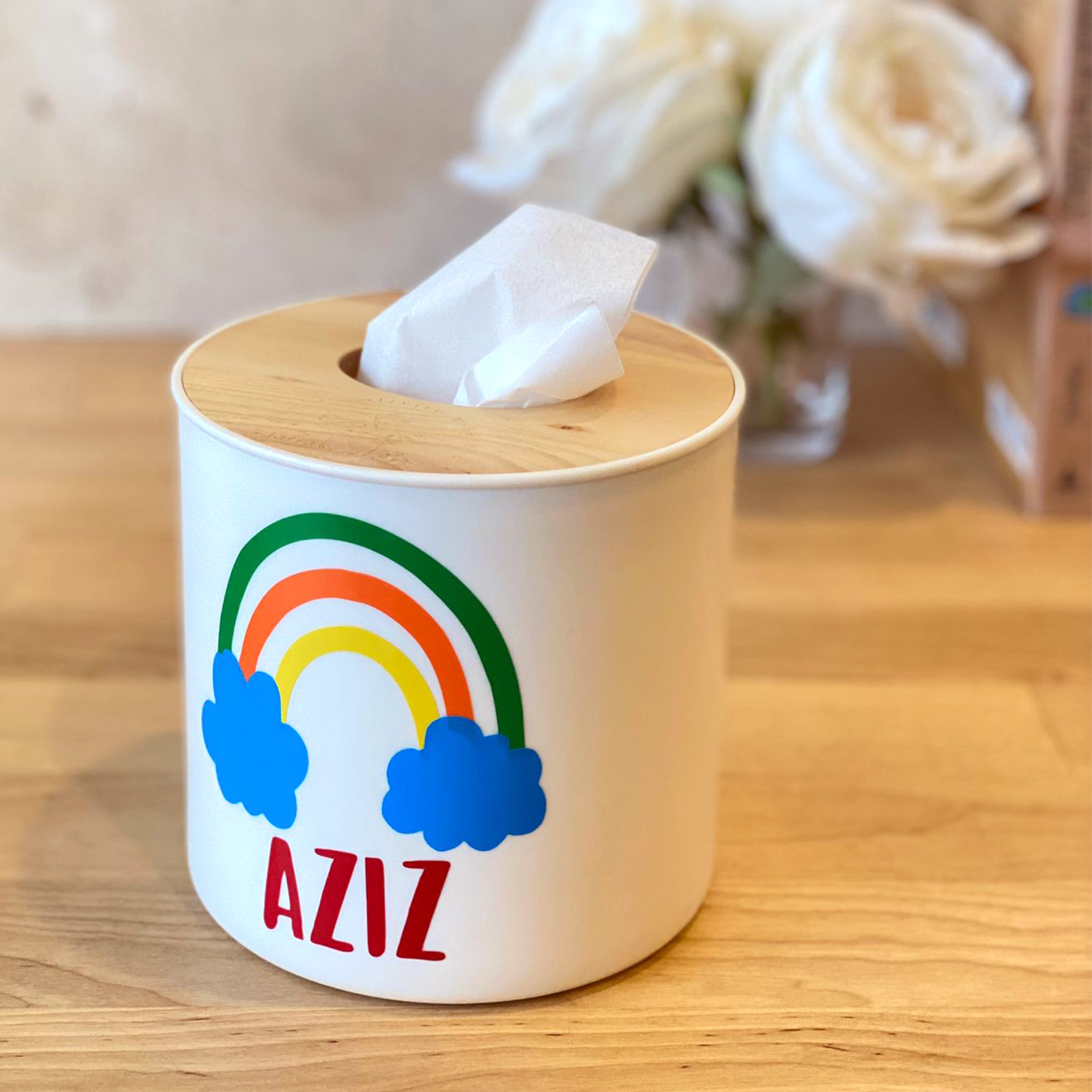 Jarra. Tissue box with wood lid - Round - Rainbow label