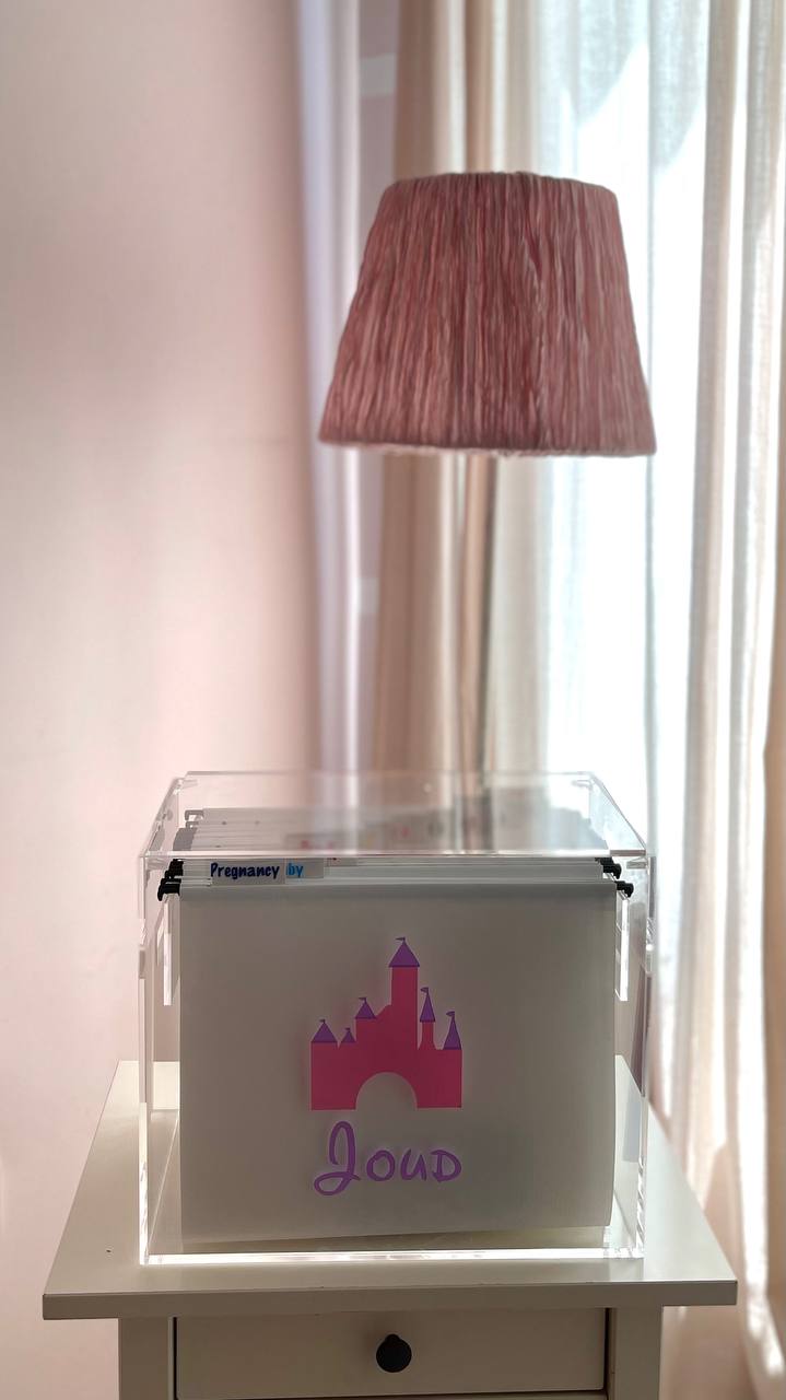 Jarra. Children Documents Box- With 12 Files